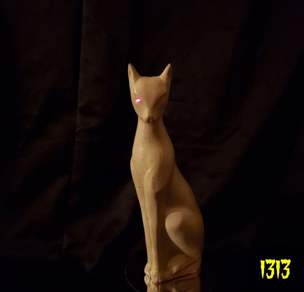 HM ~12" One Eyed Cat prop (with light up eye!) – 1313 Harbor Props